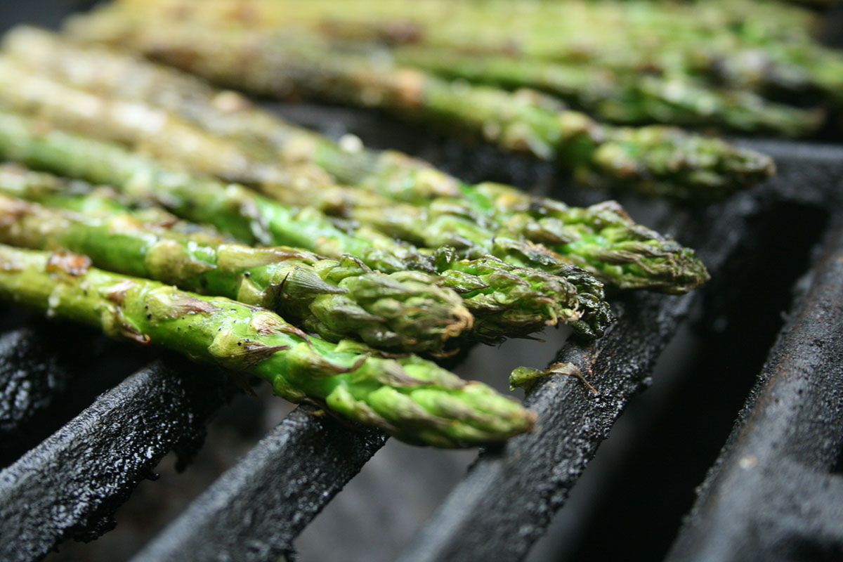 Gesunder Spargel vom Grill